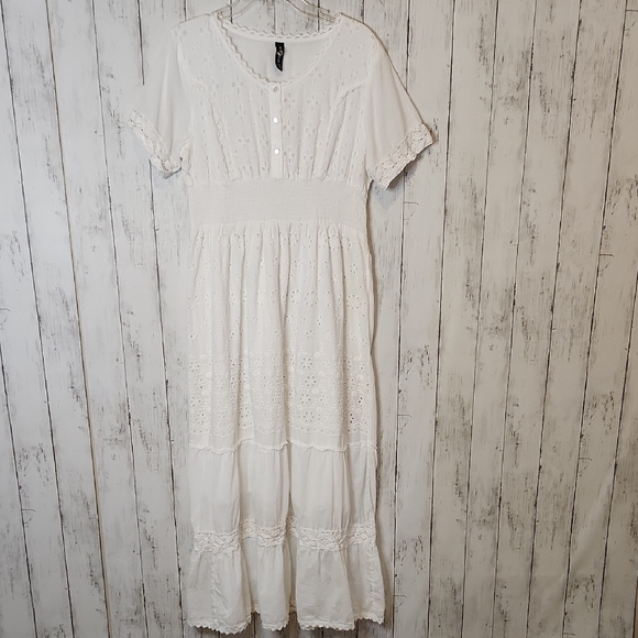 Me 2 Magic | Dresses | Me 2 Magic White Eyelet Cotton Maxi Dress X ...